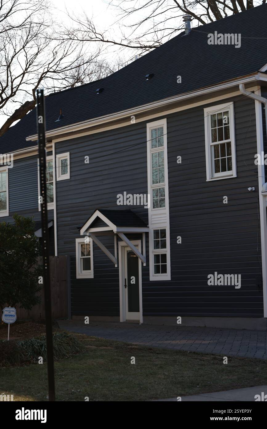Alexandria VA Feb 28: JD Vance's Del Ray neighborhood home prepped for ...