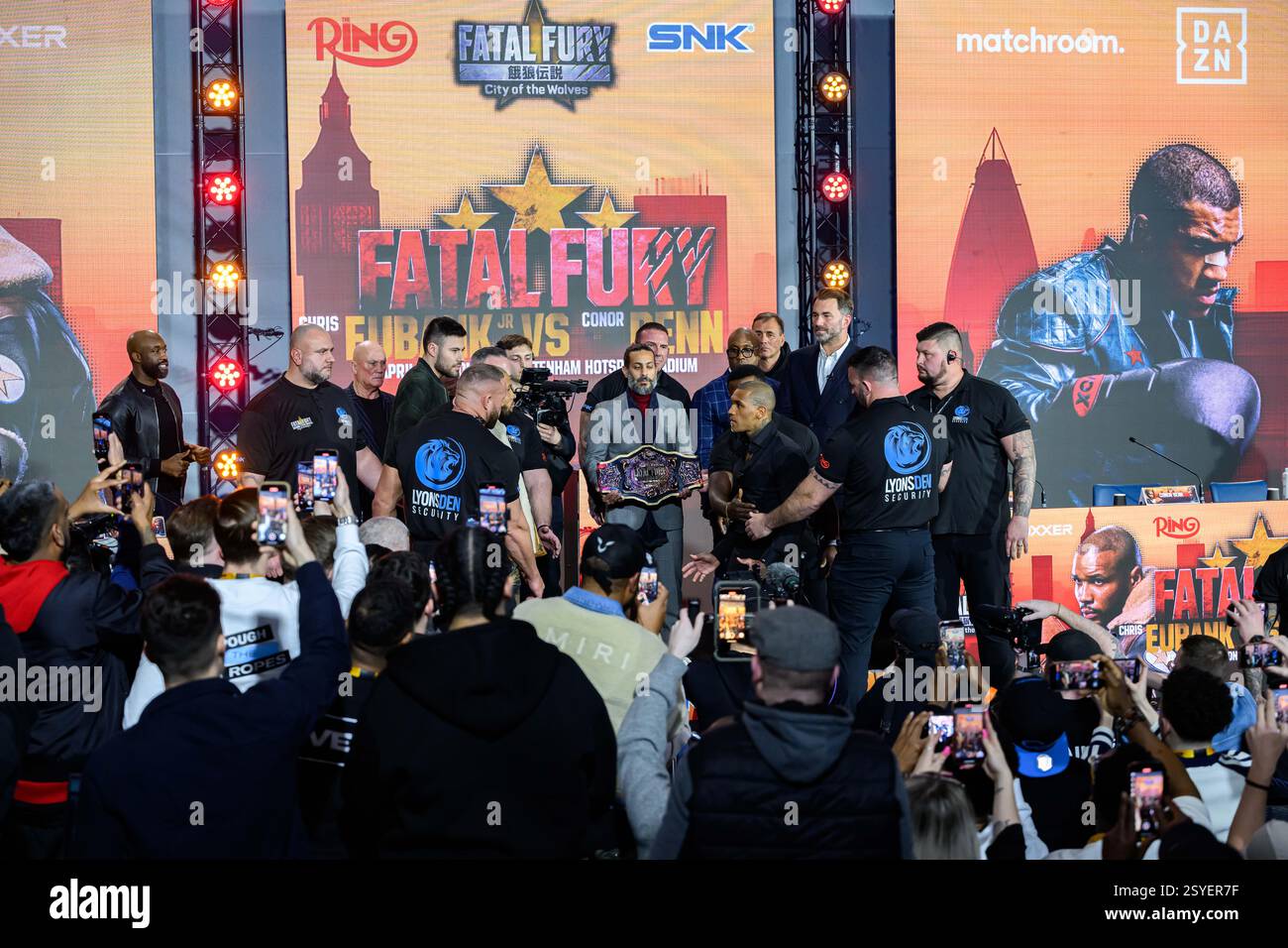 Conor benn chris eubank jr face off hi-res stock photography and images ...