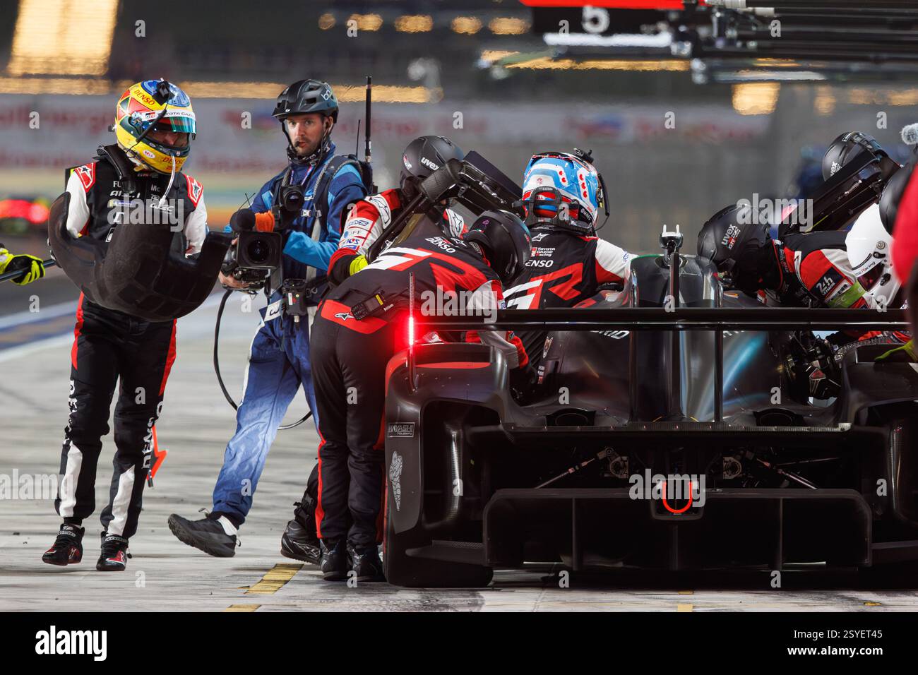 08 BUEMI Sebastien (swi), HARTLEY Brendon (nzl), HIRAKAWA Ryo (jpn), Toyota Gazoo Racing, Toyota ...