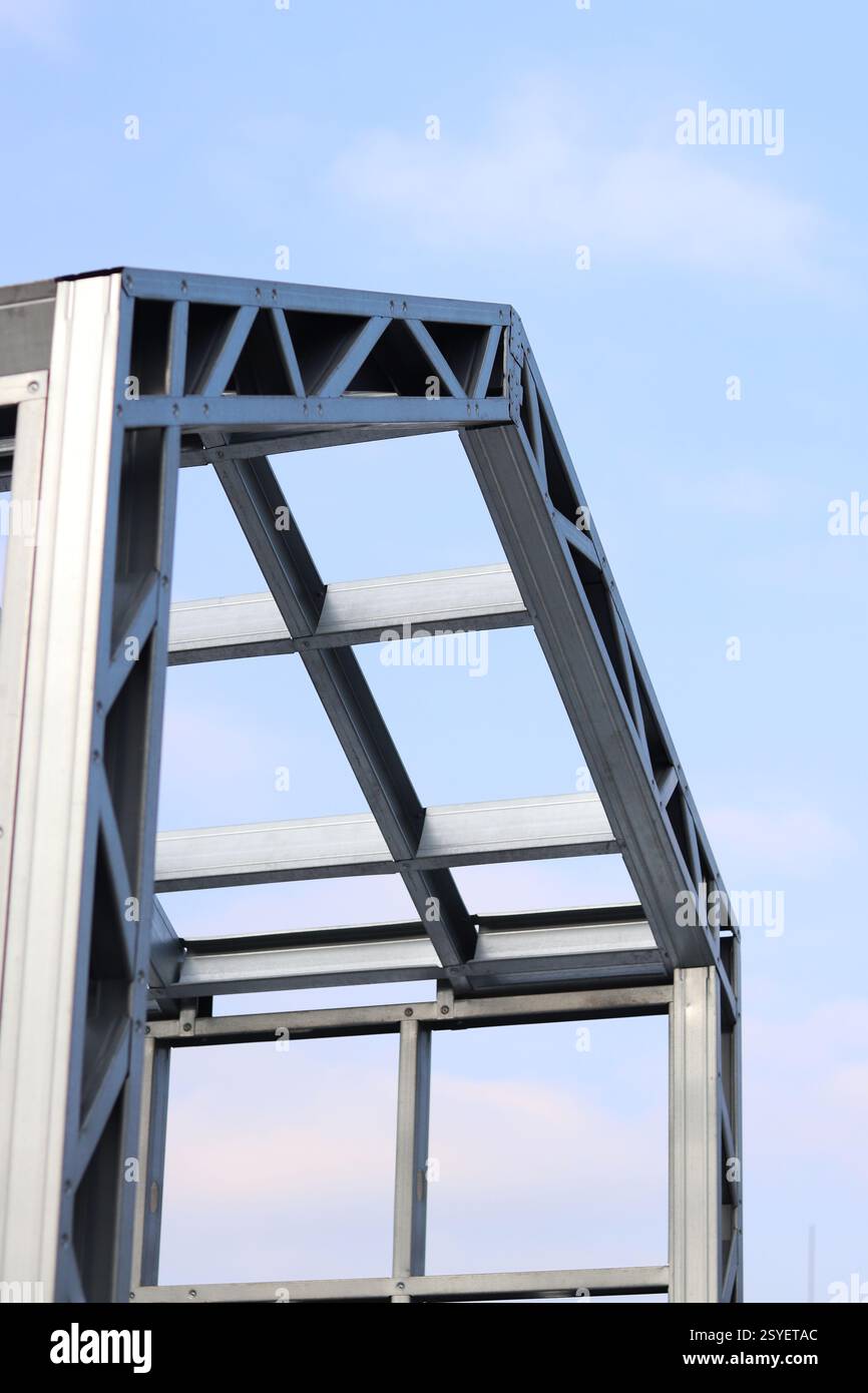 Lightweight steel thin-walled structures. Frames for warehouses ...