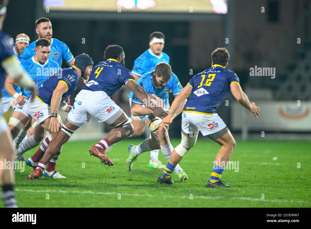 Parma, Italy. 28th Feb, 2025. Shane Lewis - Hughes ( Dragons RFC ...