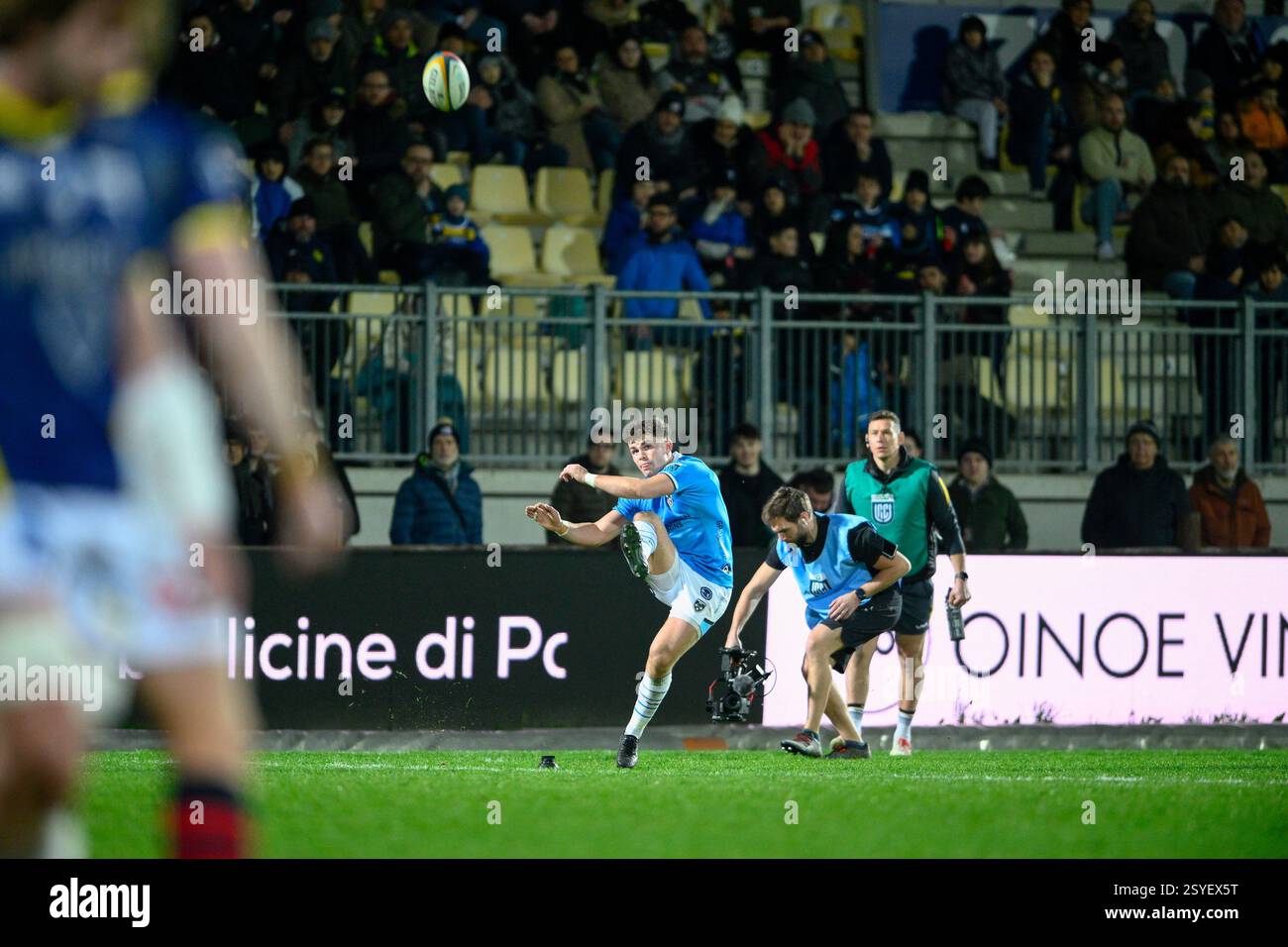 Parma, Italy. 28th Feb, 2025. Will Reed ( Dragons RFC ) during Zebre ...