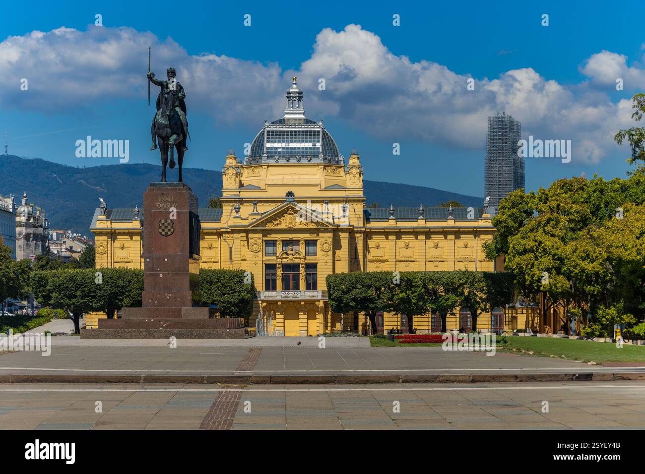 Monument of the Croatian King Tomislav and art pavilion in colorful ...