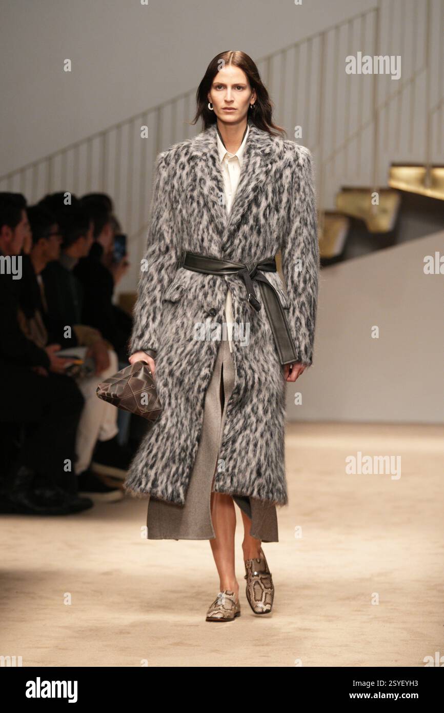 Milano Fashion Week - Women F/W 25-26 Tod’s fashion show Catwalk Milan ...