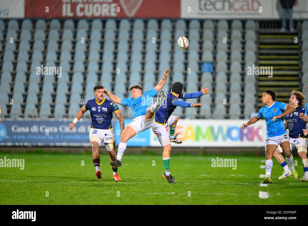 Simone Gesi ( Zebre Parma ) Will Reed ( Dragons RFC ) during Zebre ...