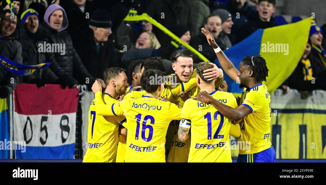 Leeuwarden, Nederland. 28th Feb, 2025. LEEUWARDEN, 28-02-2025, Kooi ...