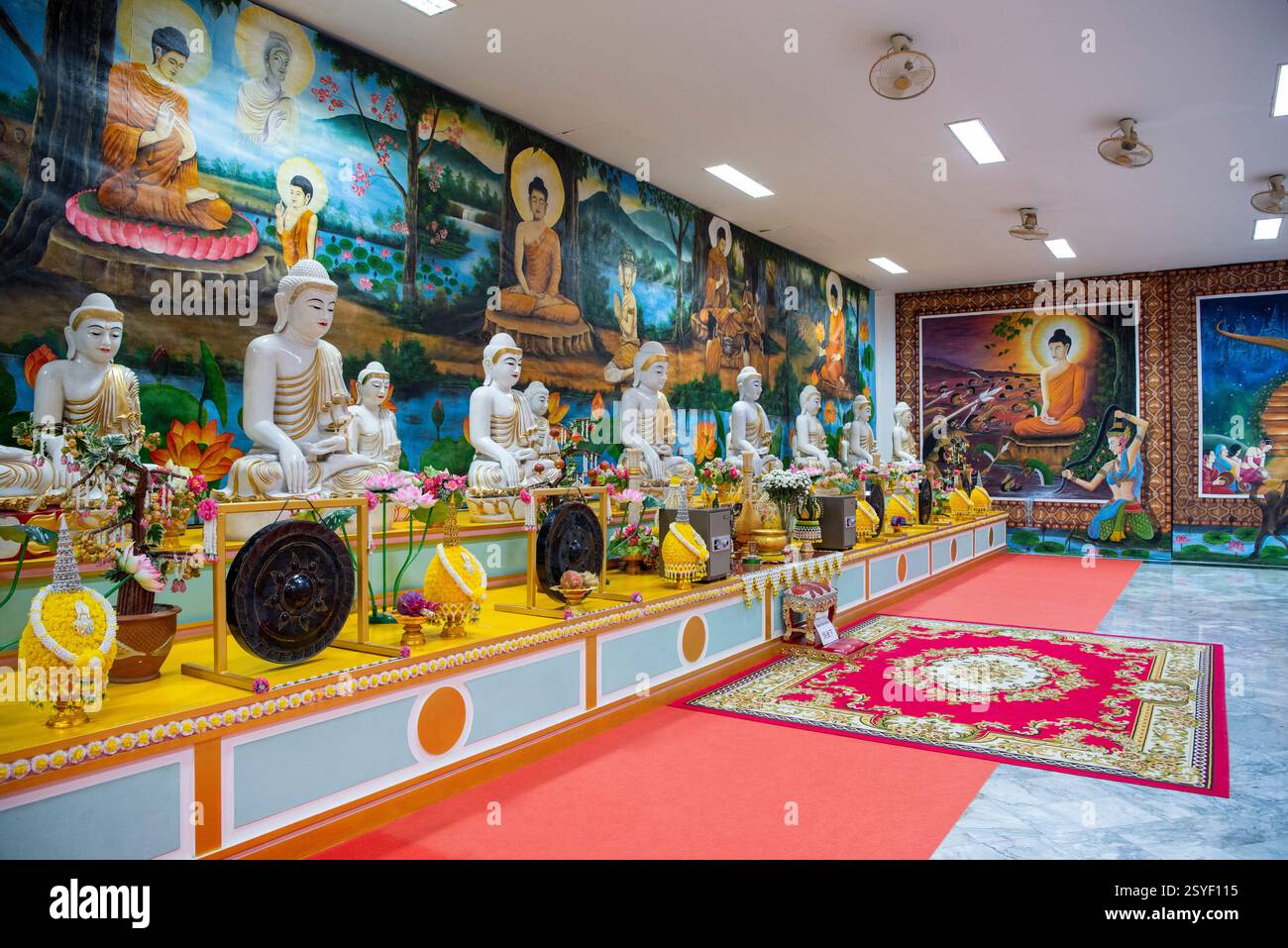 Buddha figures at a large Hall inside the Sukhawadee House in Naklua ...