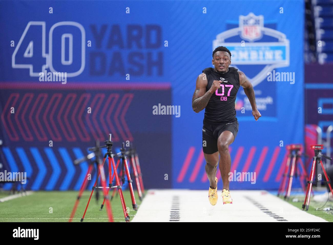 Kansas defensive back Mello Dotson runs the 40-yard dash at the NFL ...