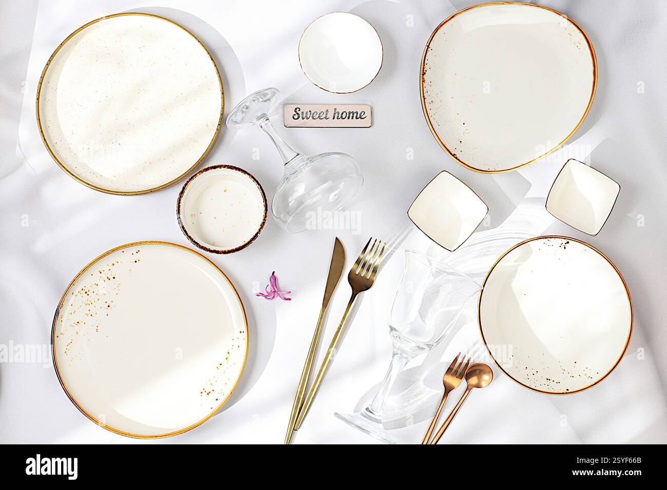 Layout of a cafe hi-res stock photography and images - Alamy