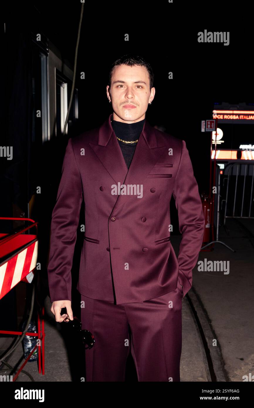 Aron Piper Milano Fashion Week - Women F/W 25-26 Versace fashion show ...