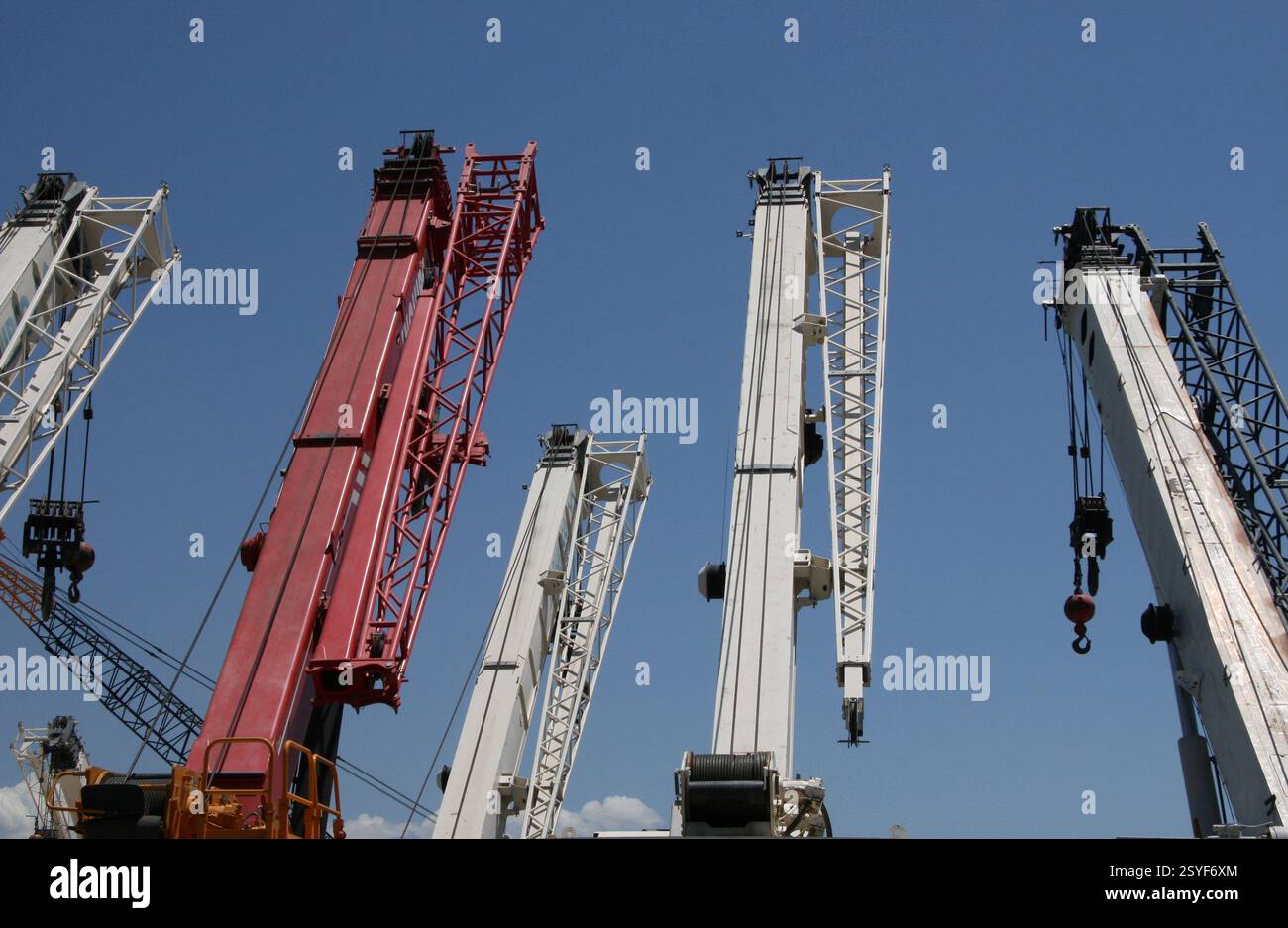 Several tall construction tower hi-res stock photography and images - Alamy