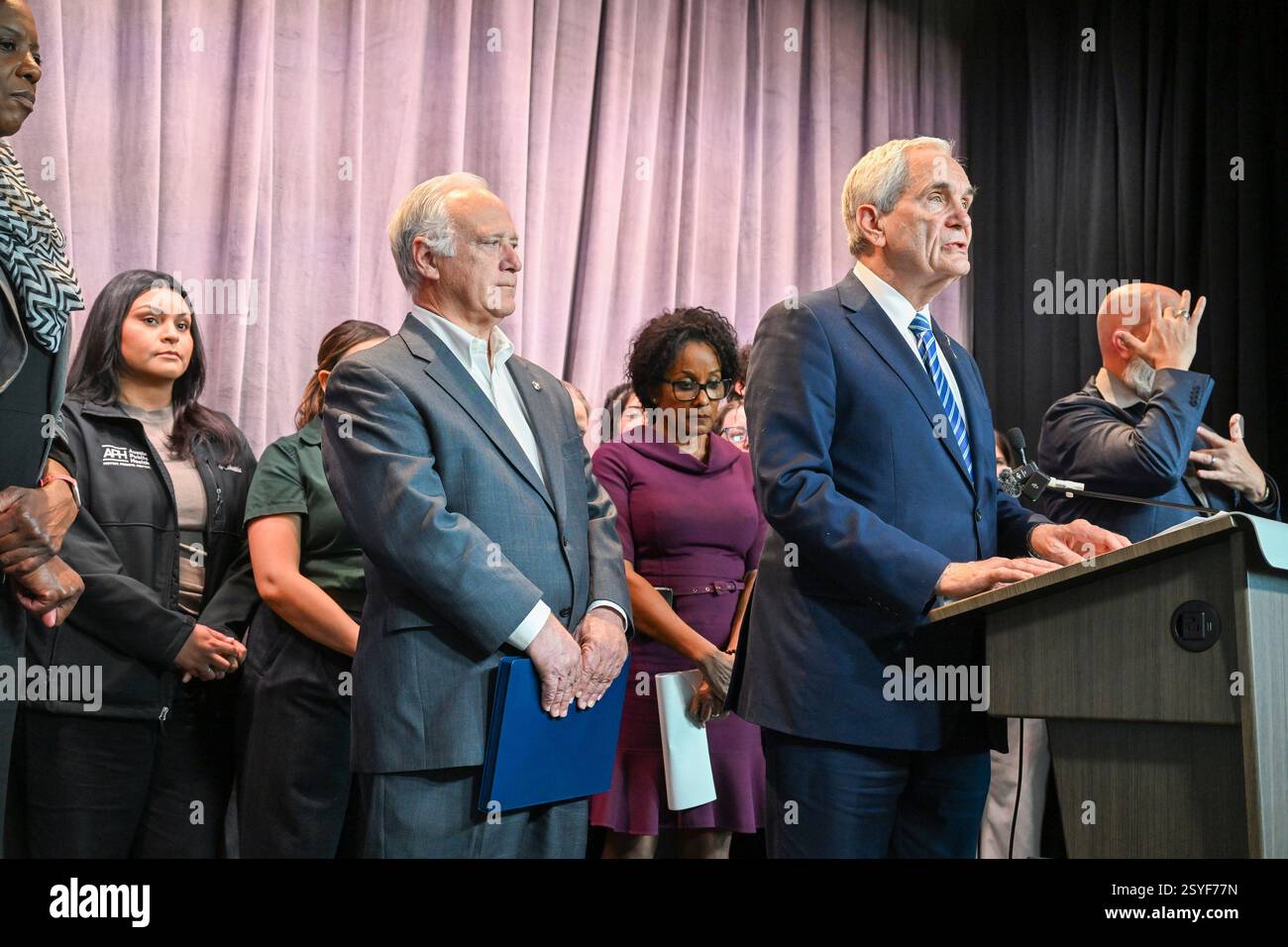 Austin, Tx, USA. 28th Feb, 2025. Congressman LLOYD DOGGETT of Texas ...