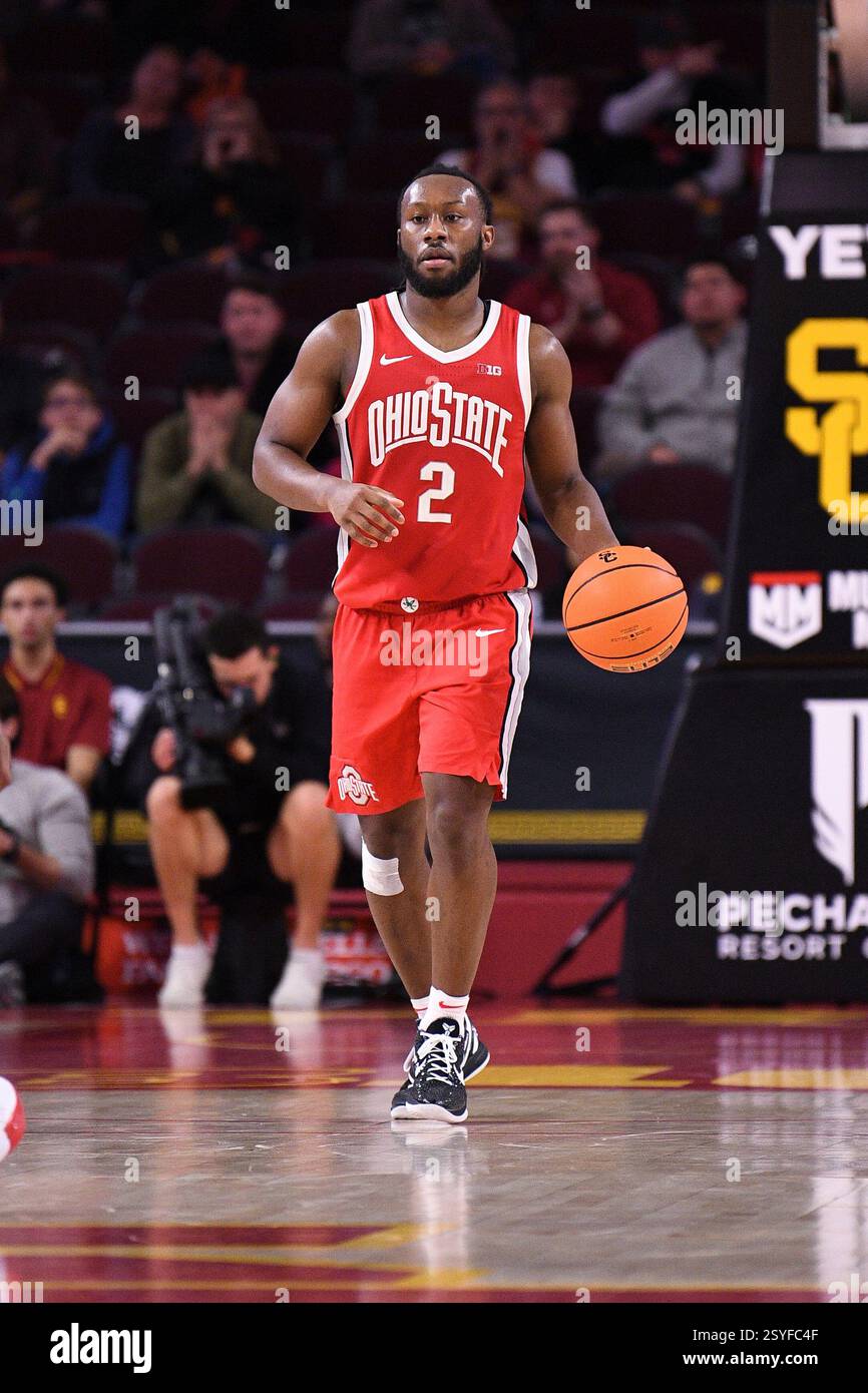 LOS ANGELES, CA - FEBRUARY 26: Ohio State Buckeyes guard Bruce Thornton ...