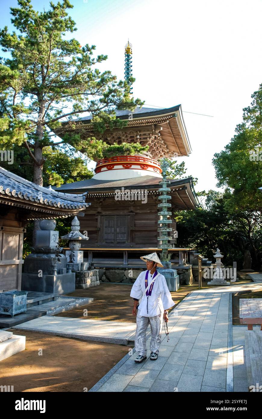 Kongofukuji (金剛福寺) is the 38th temple of the Shikoku Pilgrimage in ...