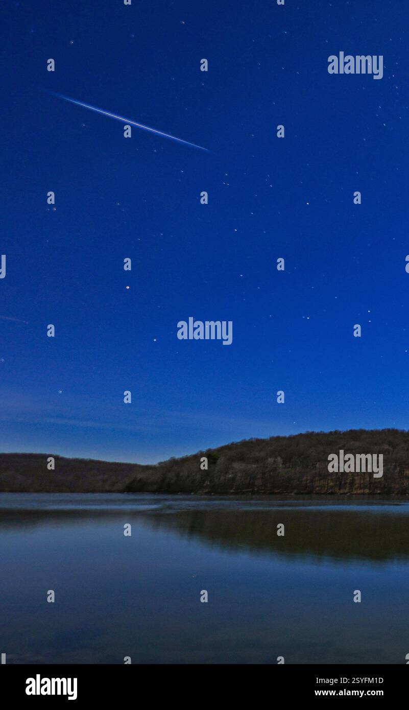 The leonids meteor shower hi-res stock photography and images - Alamy