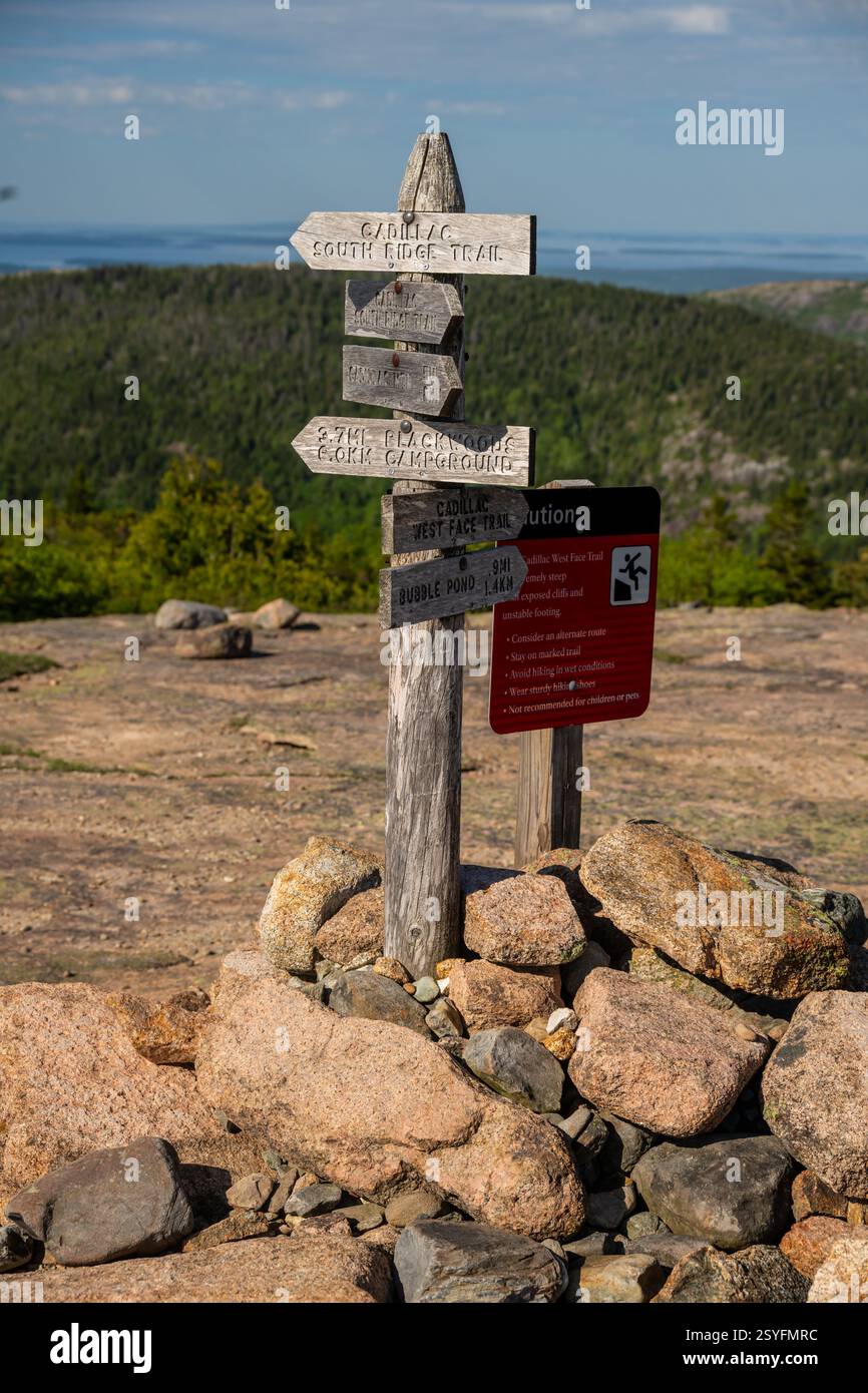 South Ridge Trail Sign On Cadillac Mountain in Acadia National Park ...