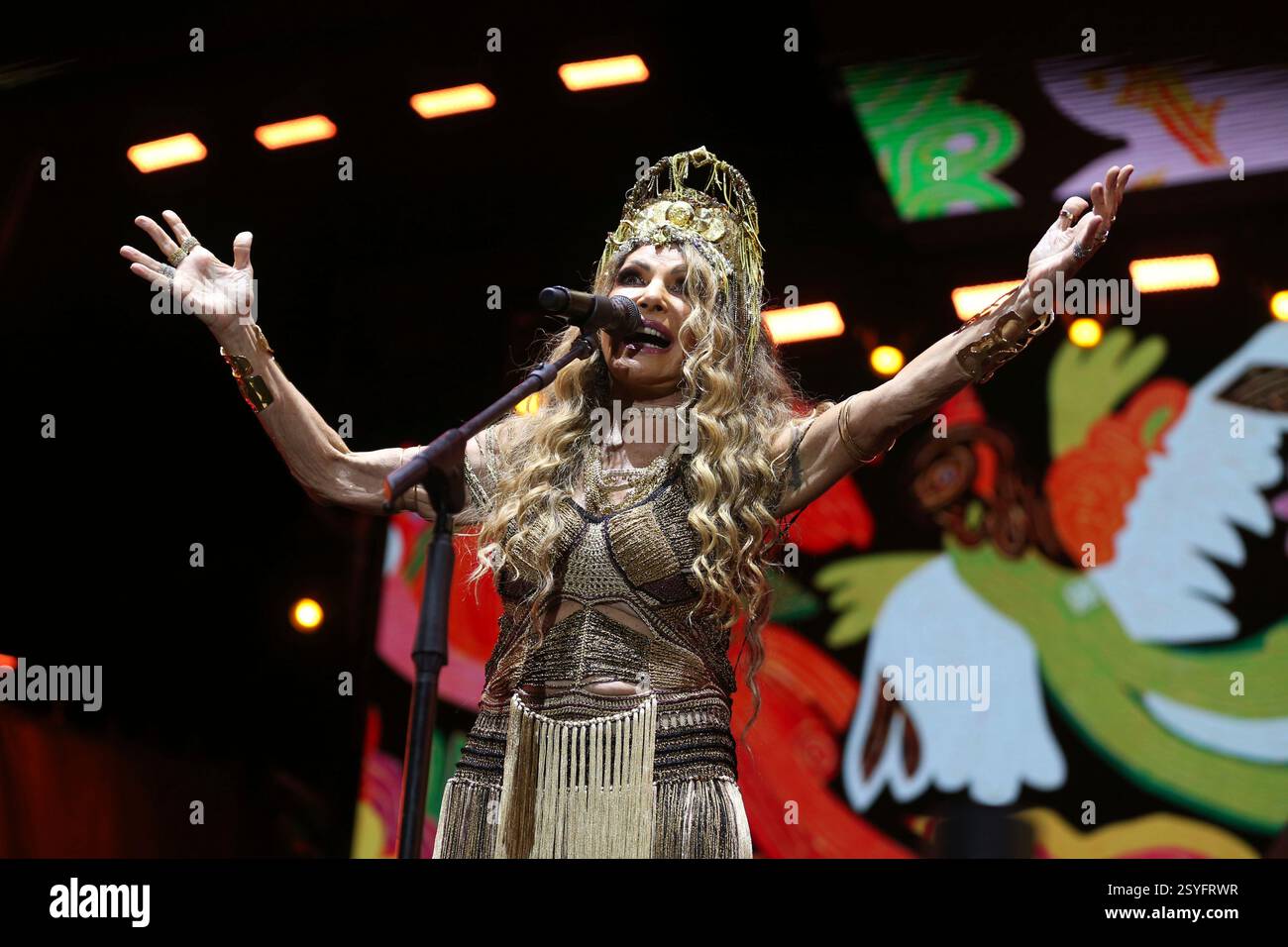 PE - RECIFE - 02/28/2025 - RECIFE CARNIVAL 2025, ELBA RAMALHO - Singer ...