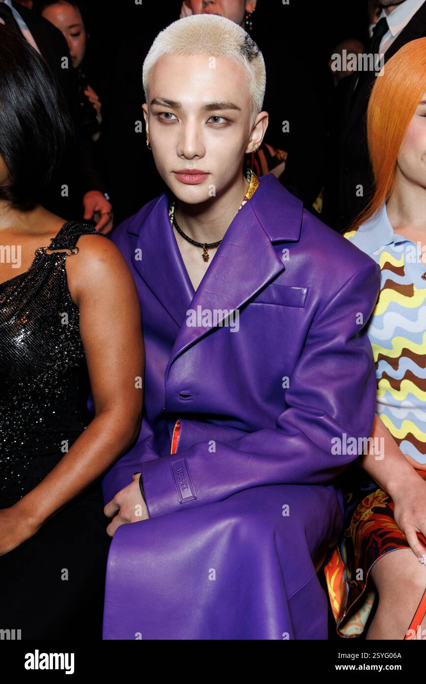 Milan, Italien. 28th Feb, 2025. Hyunjin attends VERSACE Autumn-Winter ...