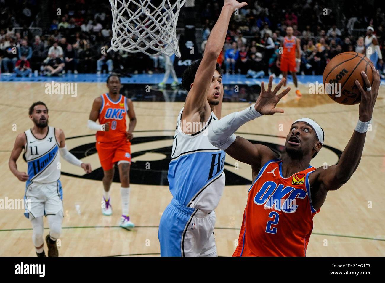 Oklahoma City Thunder guard Shai Gilgeous-Alexander (2) drives to the ...
