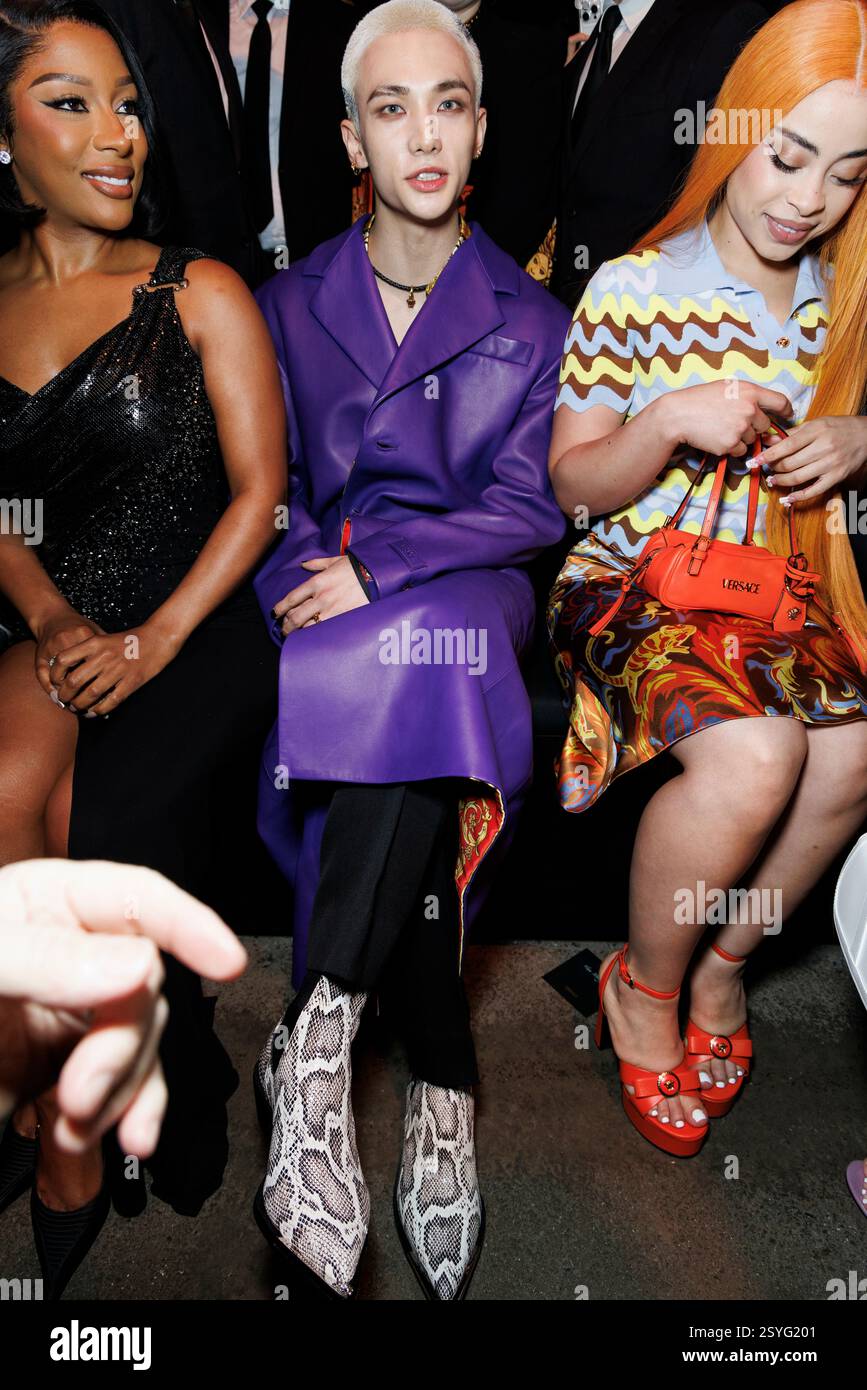 Hyunjin attends VERSACE Autumn-Winter 2025 runway during Milan Fashion ...