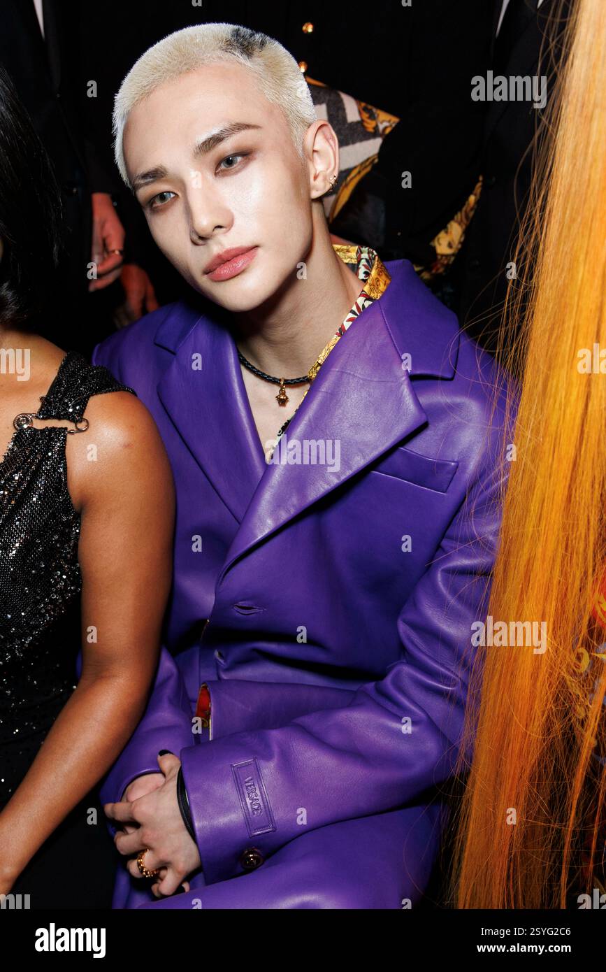 Milan, Italien. 28th Feb, 2025. Hyunjin attends VERSACE Autumn-Winter ...