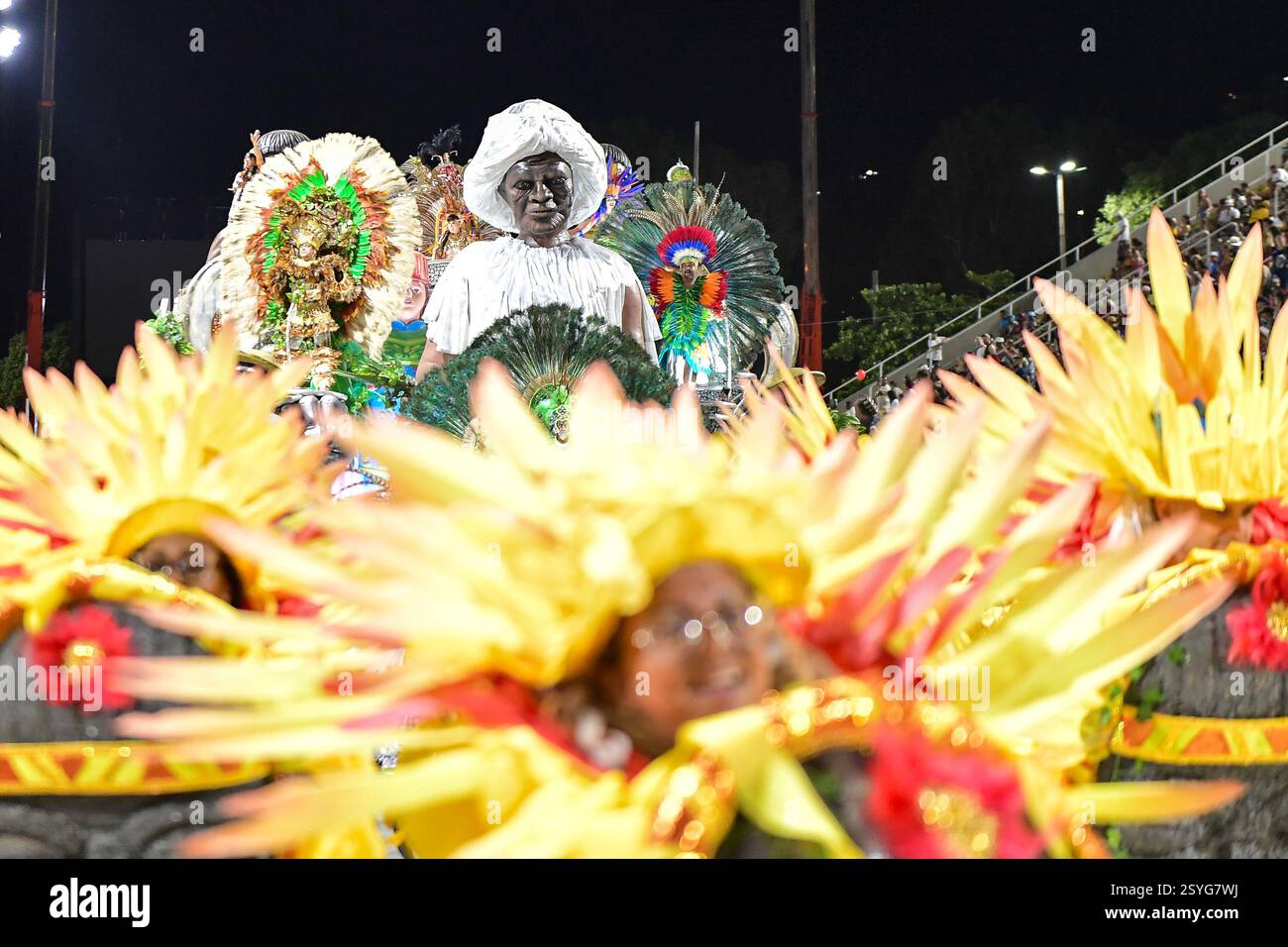 RJ - RIO DE JANEIRO - 02/28/2025 - RIO CARNIVAL 2025, GOLD SERIES SAMBA ...