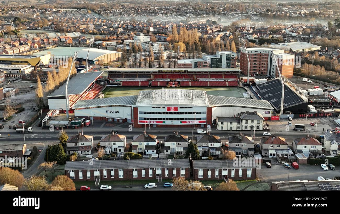 Wrexham racecourse kop hi-res stock photography and images - Alamy