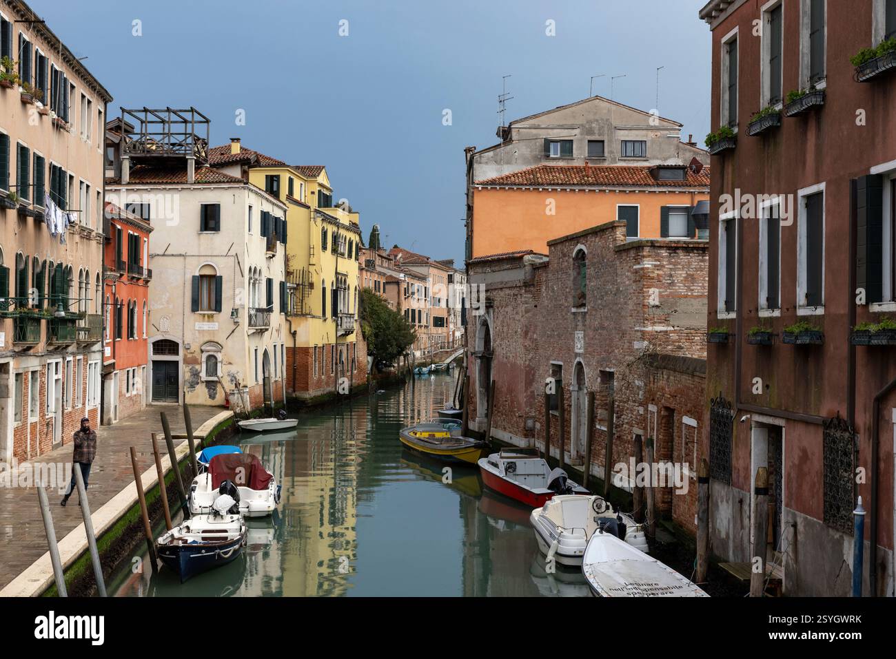 Venice, Italy, 24th January 2025: Early morning in cold Winter Venice ...