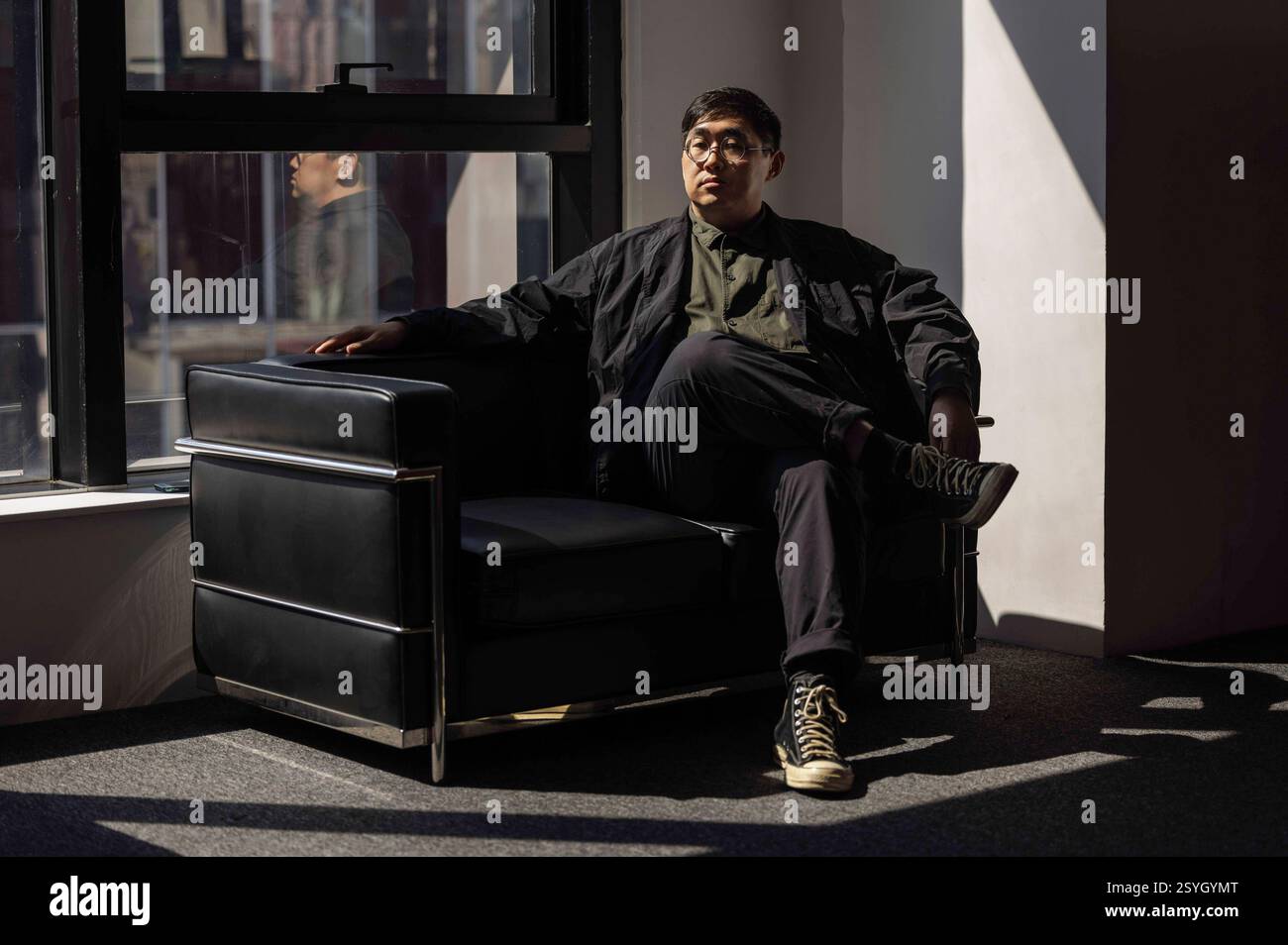 Anselm Chan bei einem exklusiven Photoshooting im EMP-Büro im Emperor Group Centre. Hongkong ...