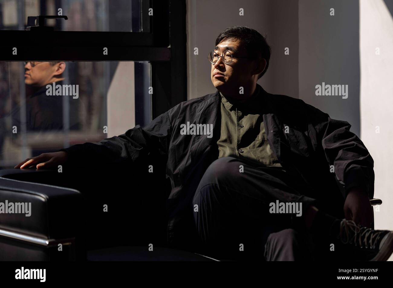 Anselm Chan bei einem exklusiven Photoshooting im EMP-Büro im Emperor Group Centre. Hongkong ...