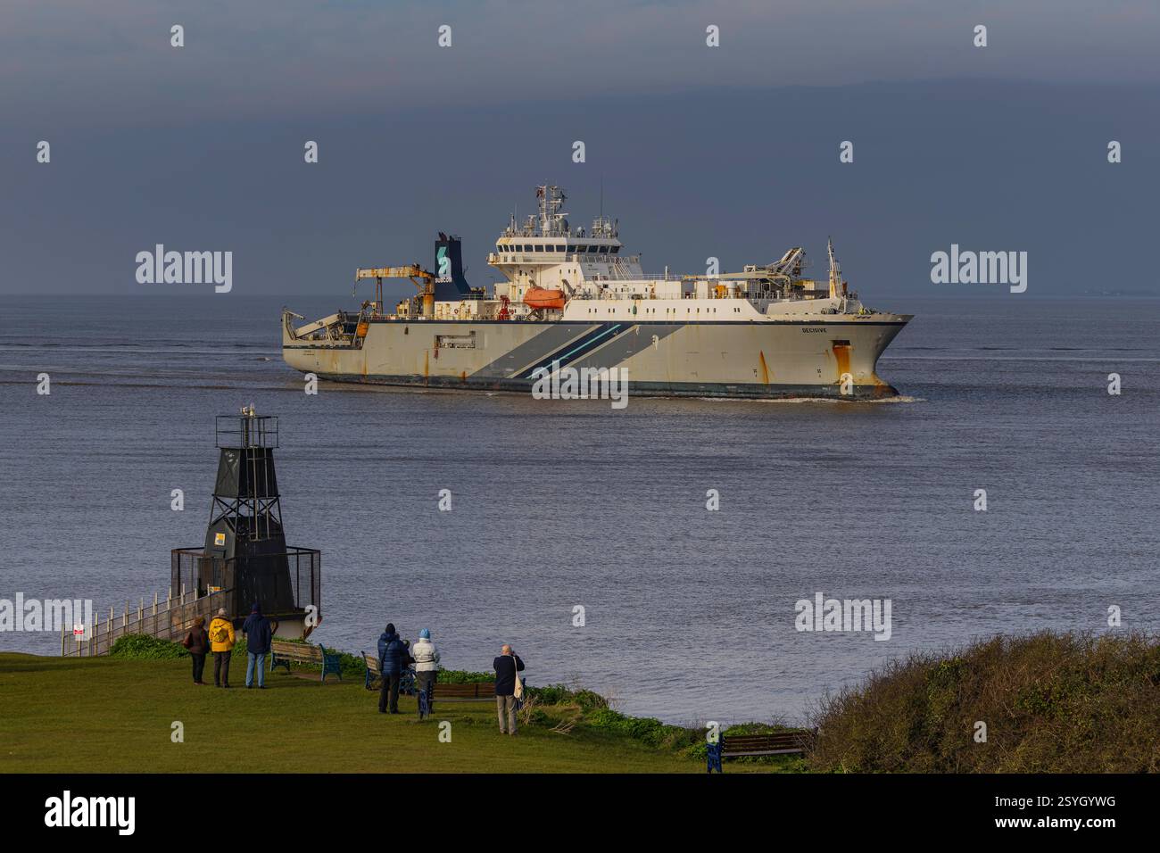 Cable layer Decisive heading for Avonmouth docks Stock Photo - Alamy
