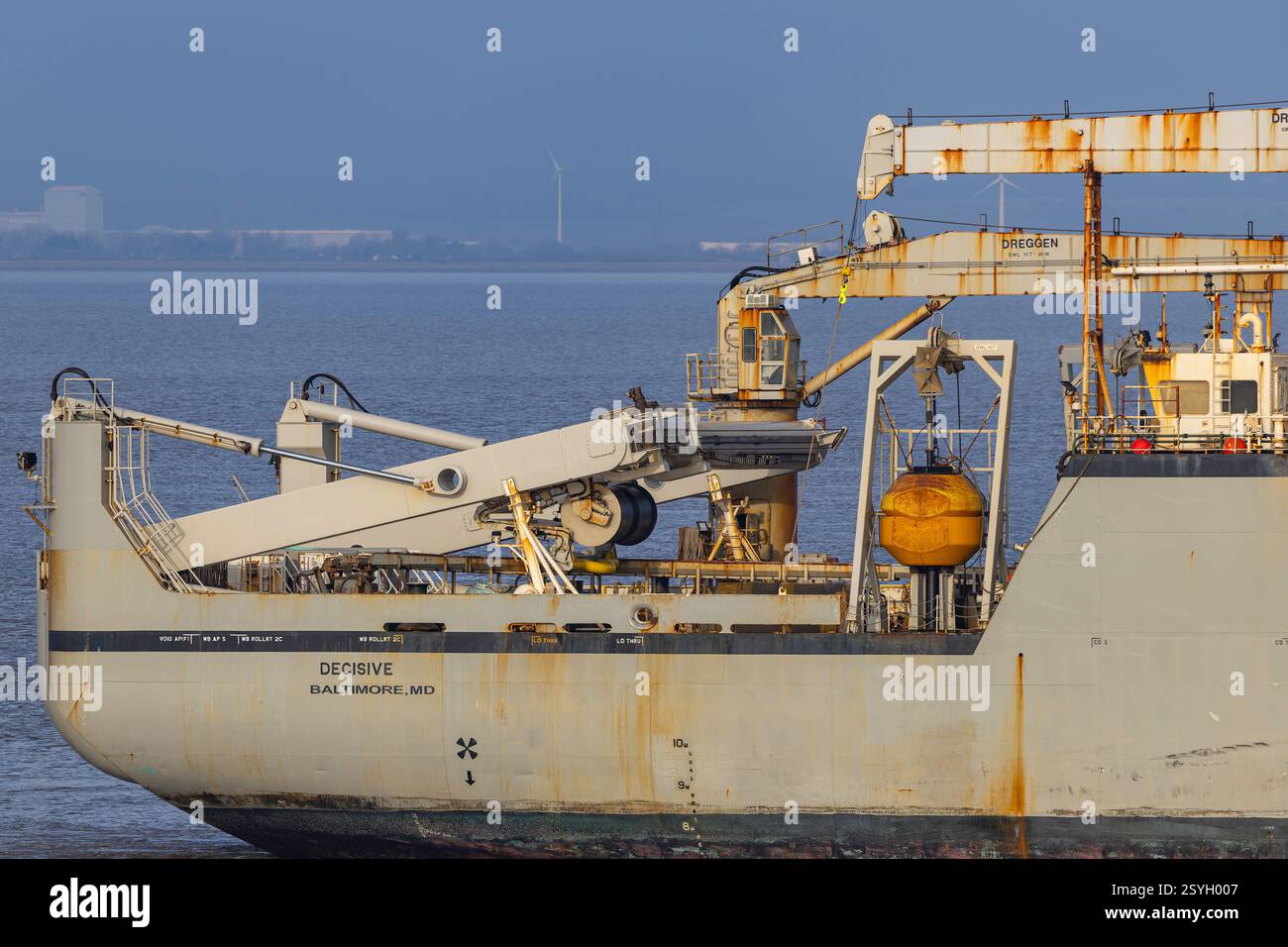 Cable layer Decisive heading for Avonmouth docks Stock Photo - Alamy