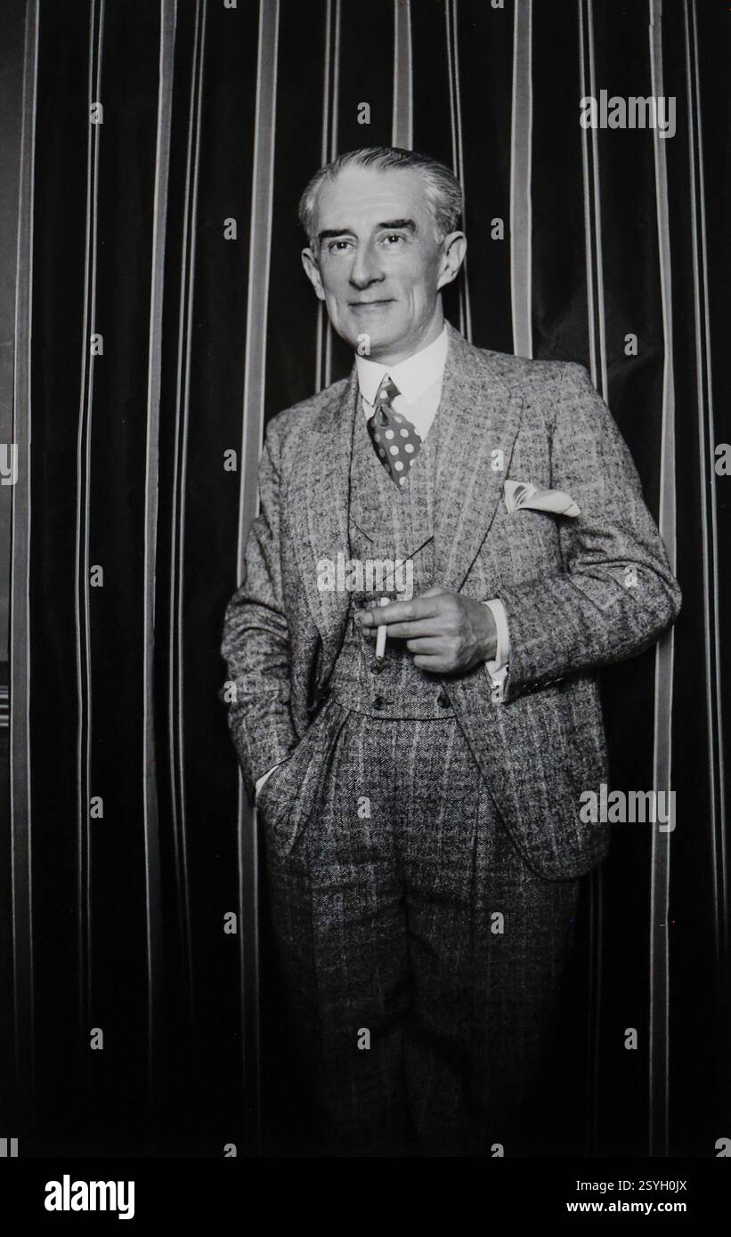 RAVEL BOLERO THE MUSICAL EXHIBITION AT PHILHARMONIE OF PARIS Stock ...