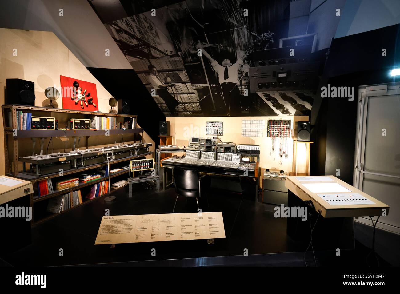 PIERRE HENRY STUDIO AT PHILARMONIE DE PARIS Stock Photo - Alamy