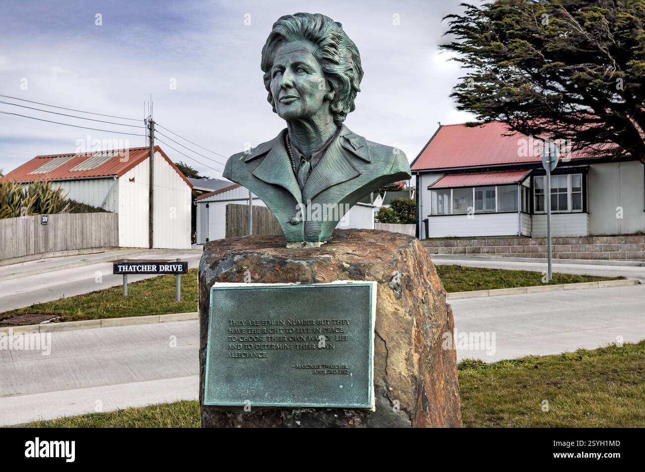 Margaret Thatcher bust, unveiled on Thatcher Day, 10th January 2015 ...