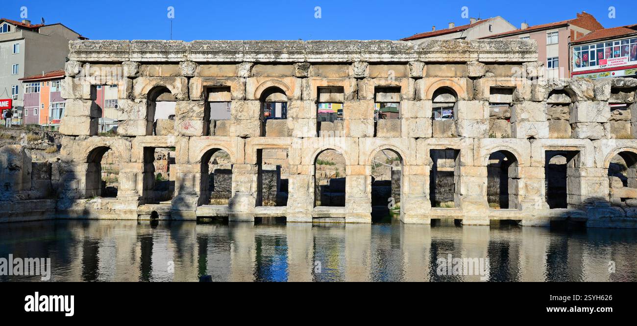 Turkey ancient roman bath hi-res stock photography and images - Alamy