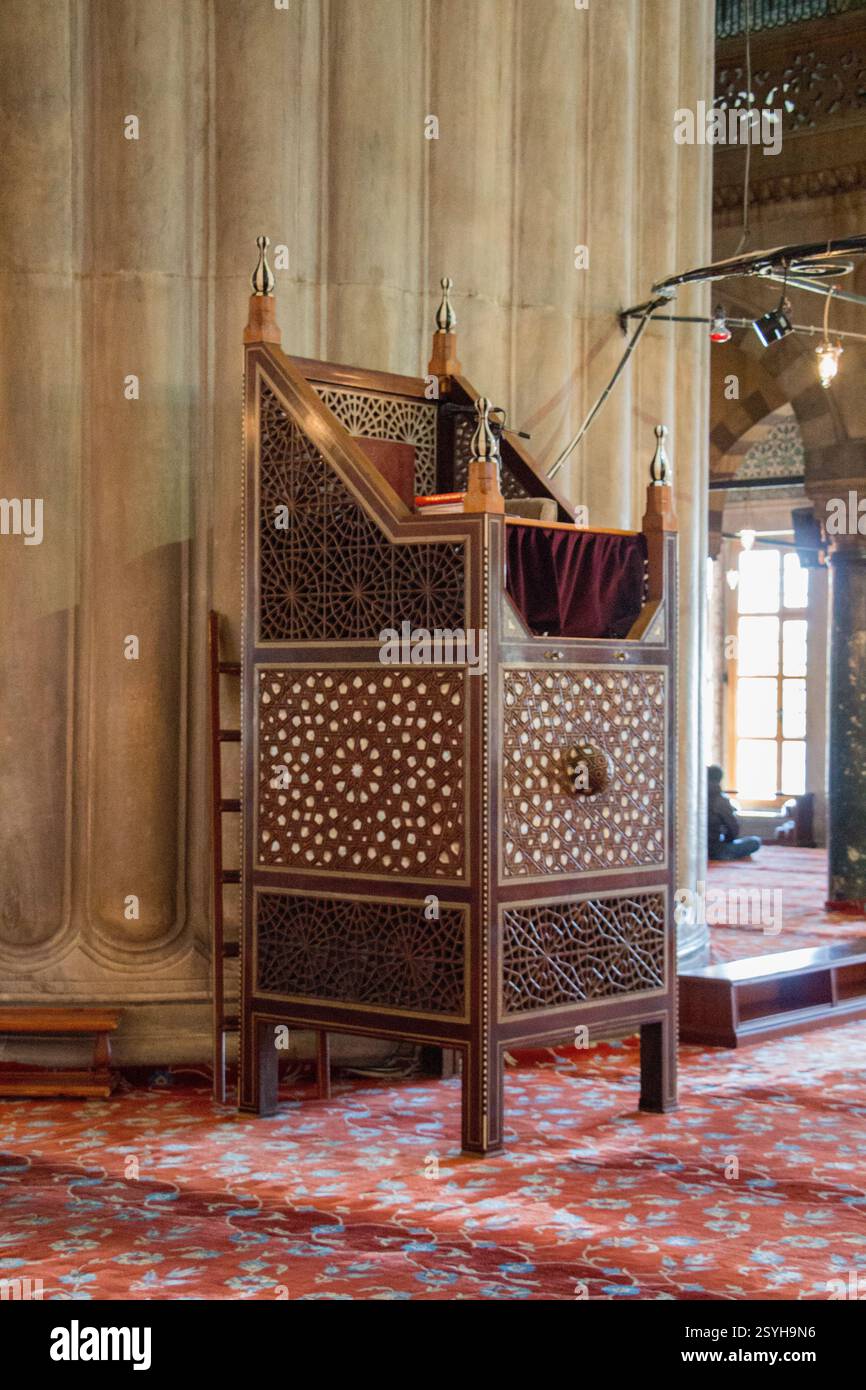 Minbar (pulpit) in the mosque wood hi-res stock photography and images ...