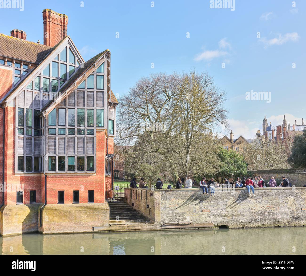 University cambridge students hi-res stock photography and images - Alamy