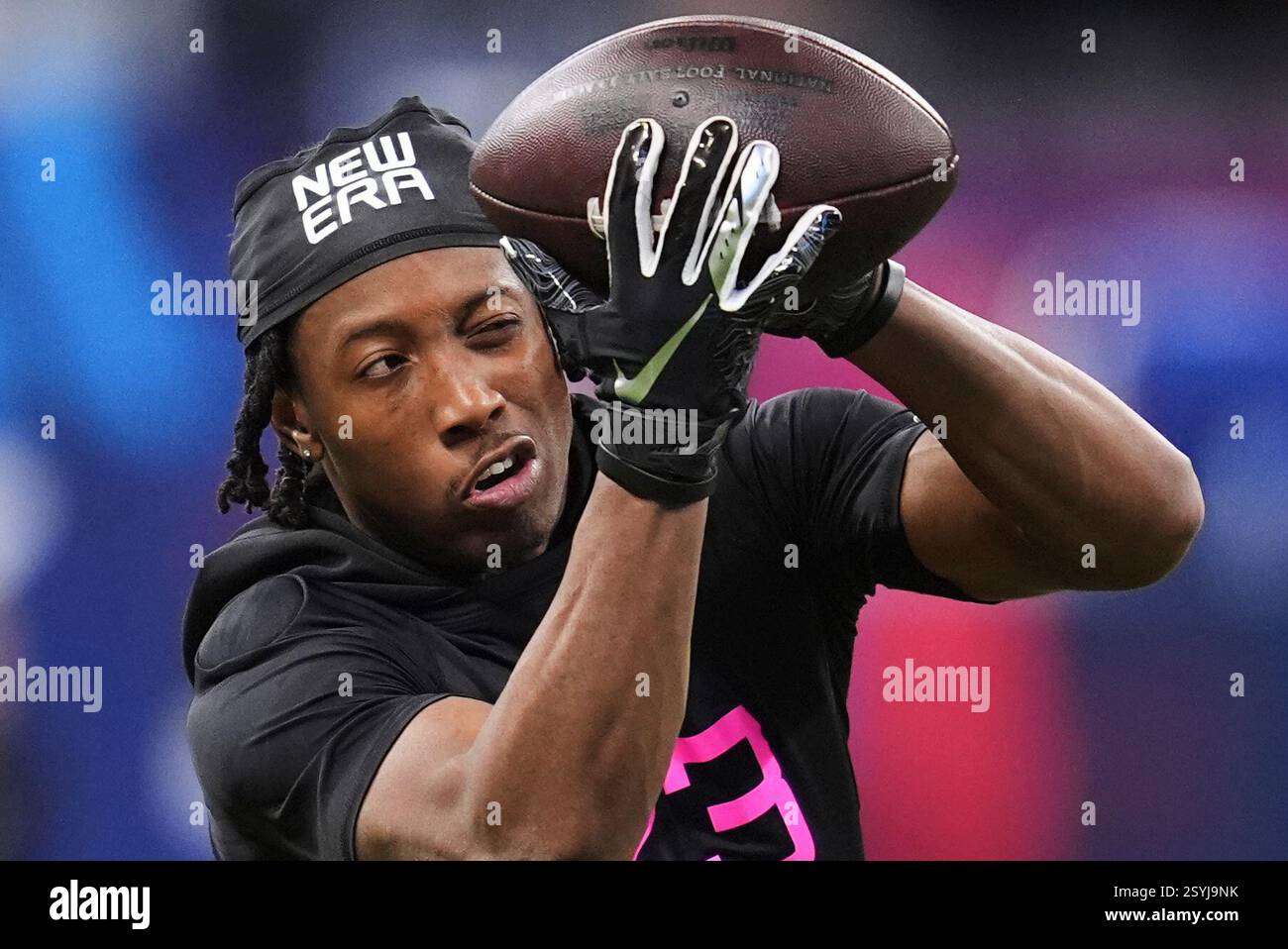Oregon defensive back Jabbar Muhammad runs a drill at the NFL football ...
