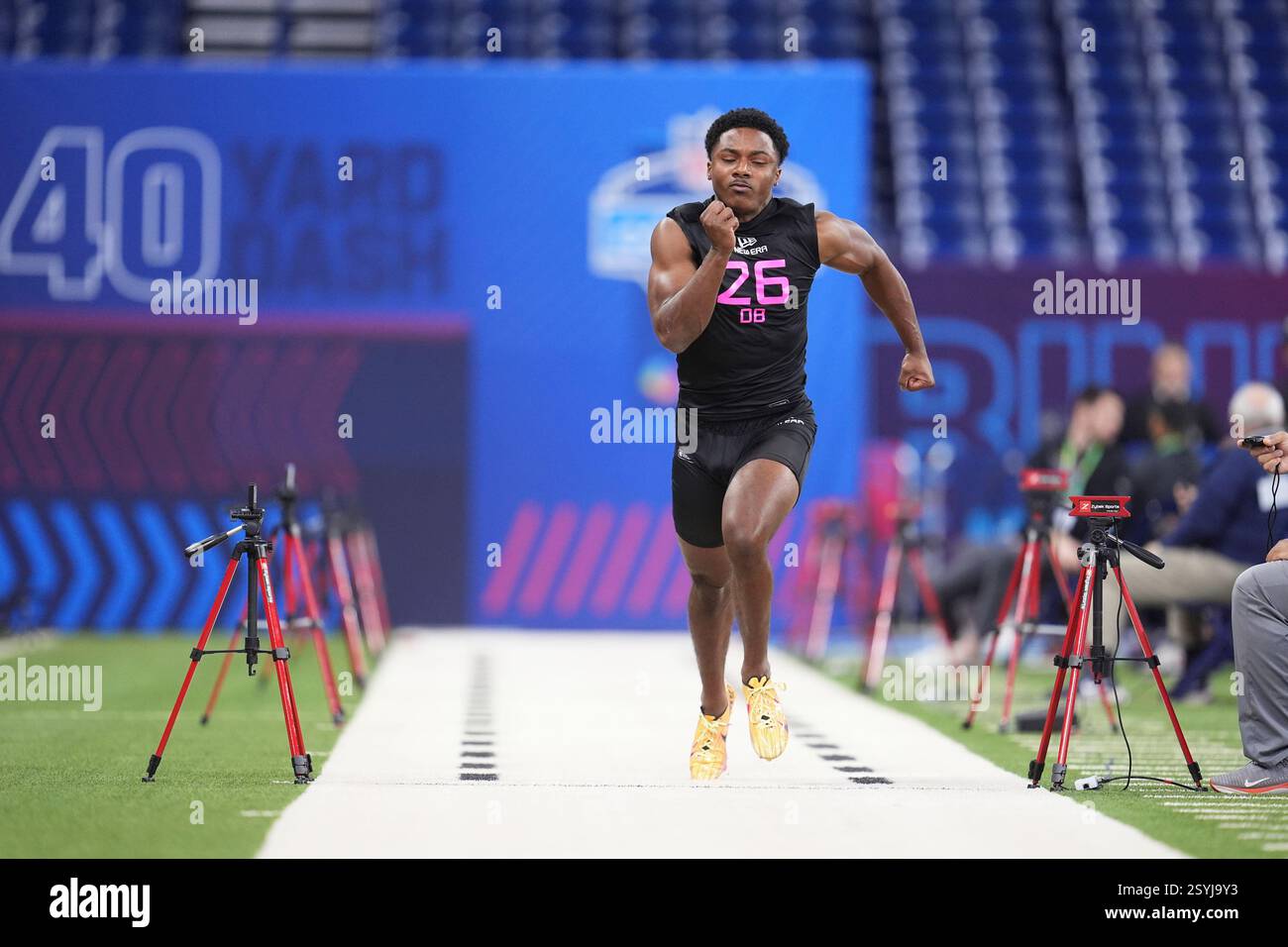 Tulane defensive back Caleb Ransaw runs the 40-yard dash at the NFL ...
