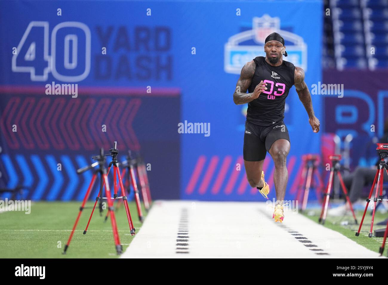 Mississippi defensive back Trey Amos runs the 40-yard dash at the NFL ...
