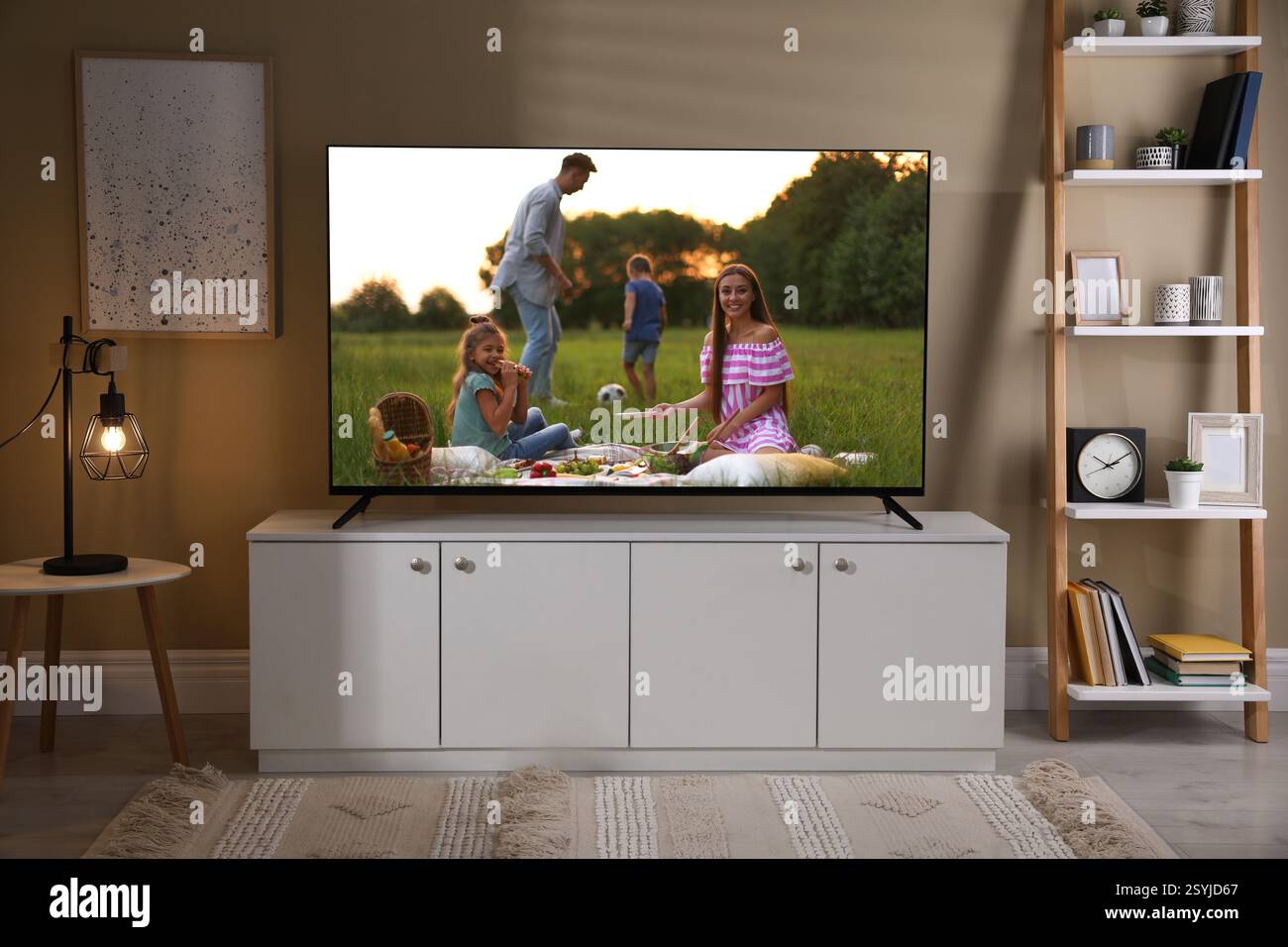 Smart house movie hi-res stock photography and images - Alamy