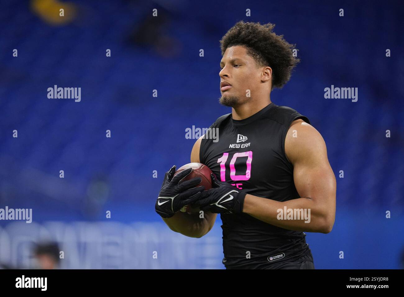 Syracuse tight end Oronde Gadsden II runs a drill at the NFL football ...
