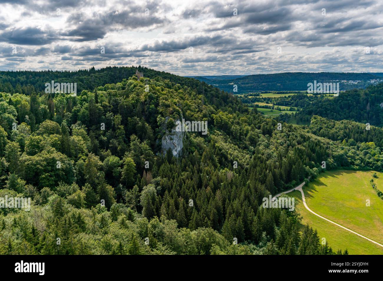 Scenic mountain tour around the Stiegelesfelsen rock between Fridingen ...