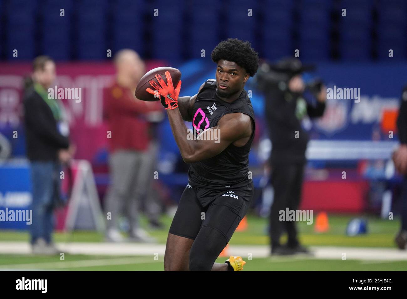 Bowling Green tight end Harold Fannin Jr. runs a drill at the NFL ...