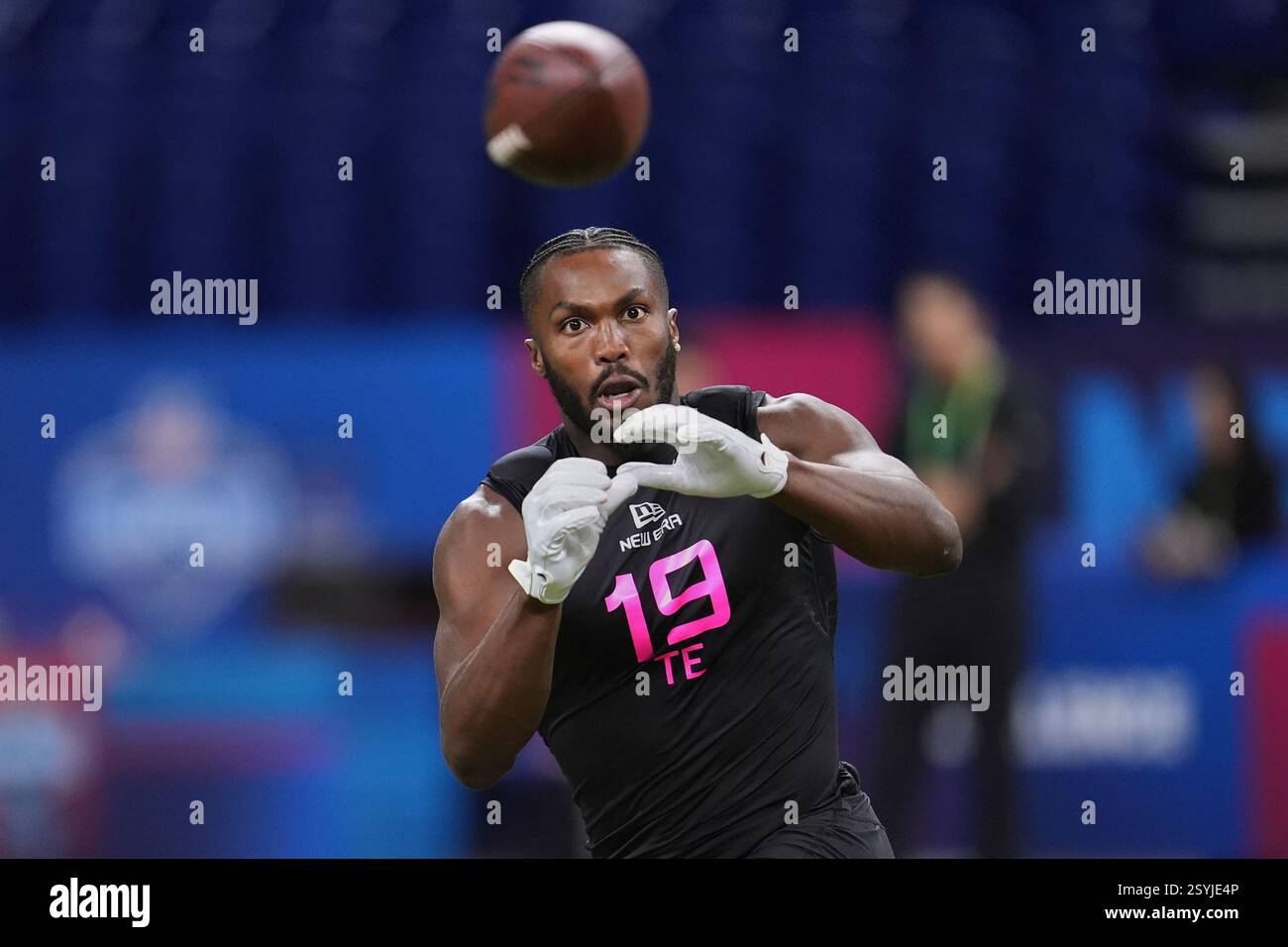 South Carolina tight end Joshua Simon runs a drill at the NFL football ...