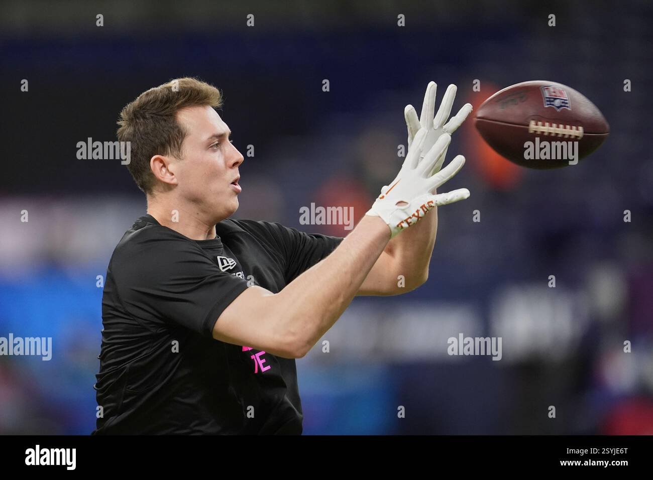Texas tight end Gunnar Helm runs a drill at the NFL football scouting ...