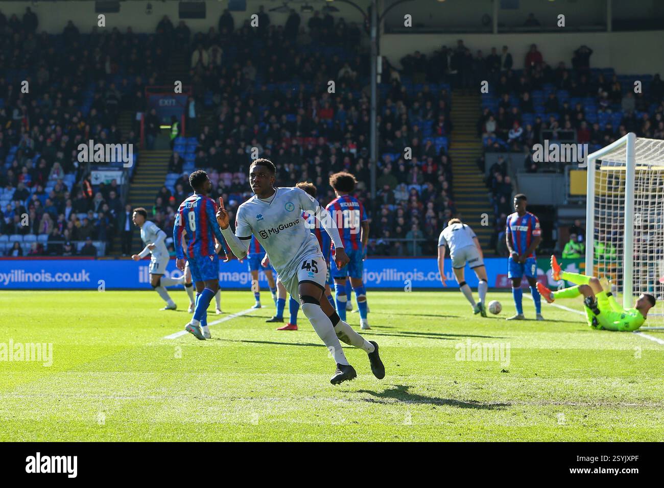 Selhurst Park, Selhurst, London, UK. 1st Mar, 2025. FA Cup Fifth Round ...