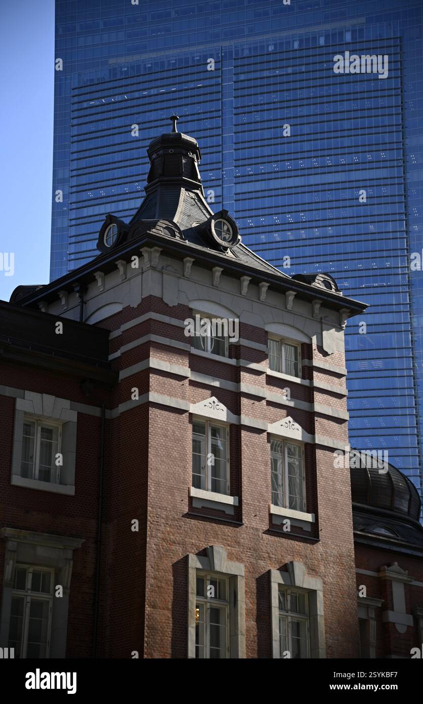 Landscape with scenic view of the iconic dome symbol of the Marunouchi ...