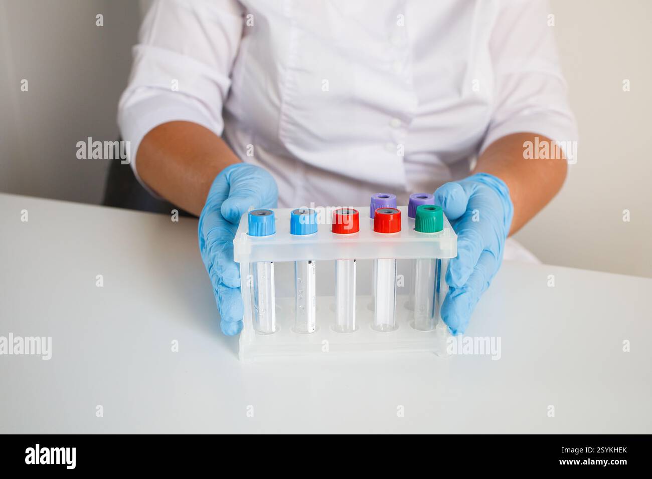 Medical worker making blood tests hi-res stock photography and images ...